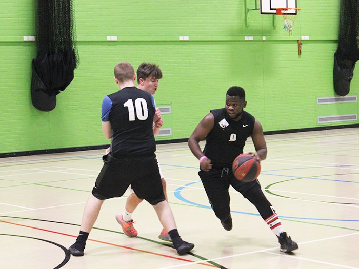 Basketball team shoots high at Tameside College