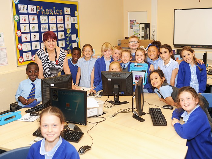 Donation of computers to primary school